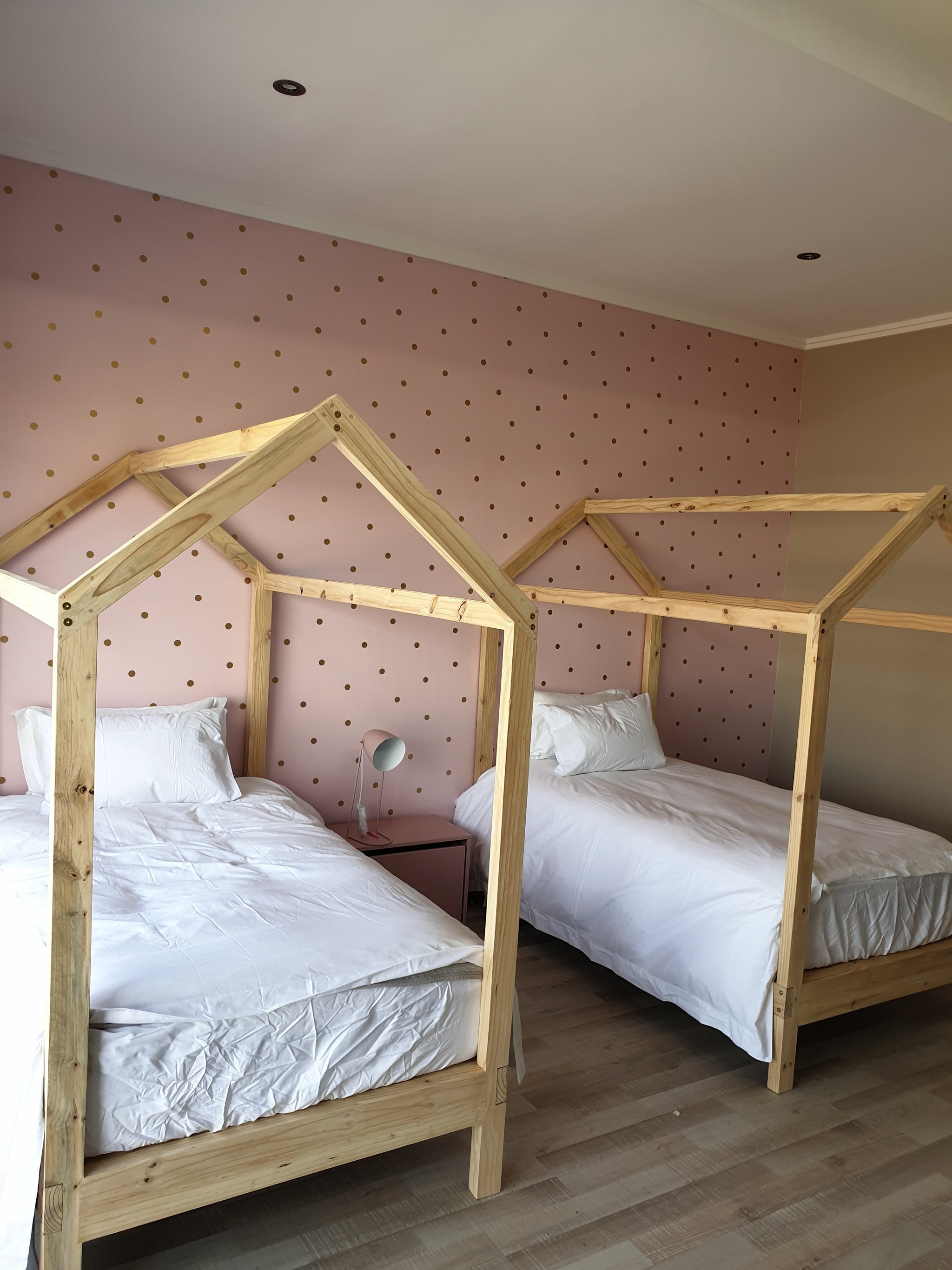 House Bed with legs – Young at H-art Interiors