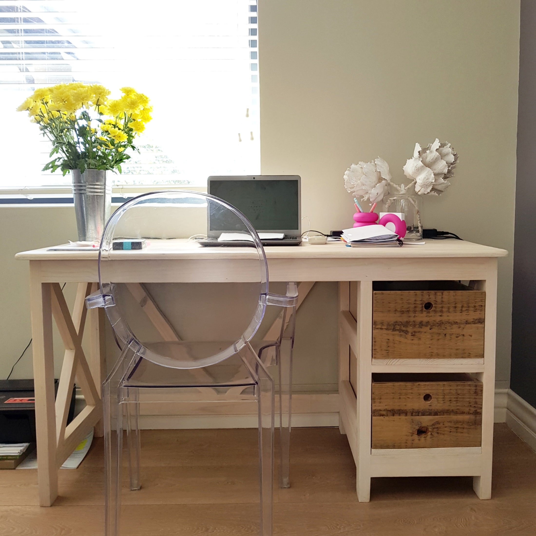 Coach Desk – Young at H-art Interiors